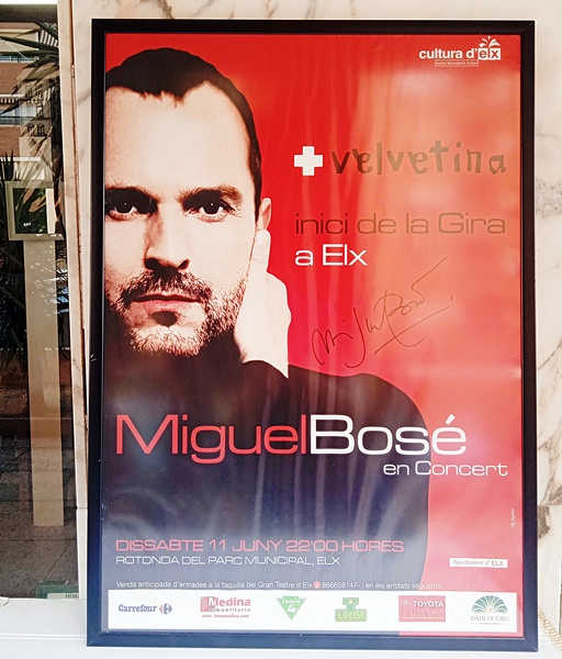 Par de pósters o carteles de Miguel Bosé - Andanadv